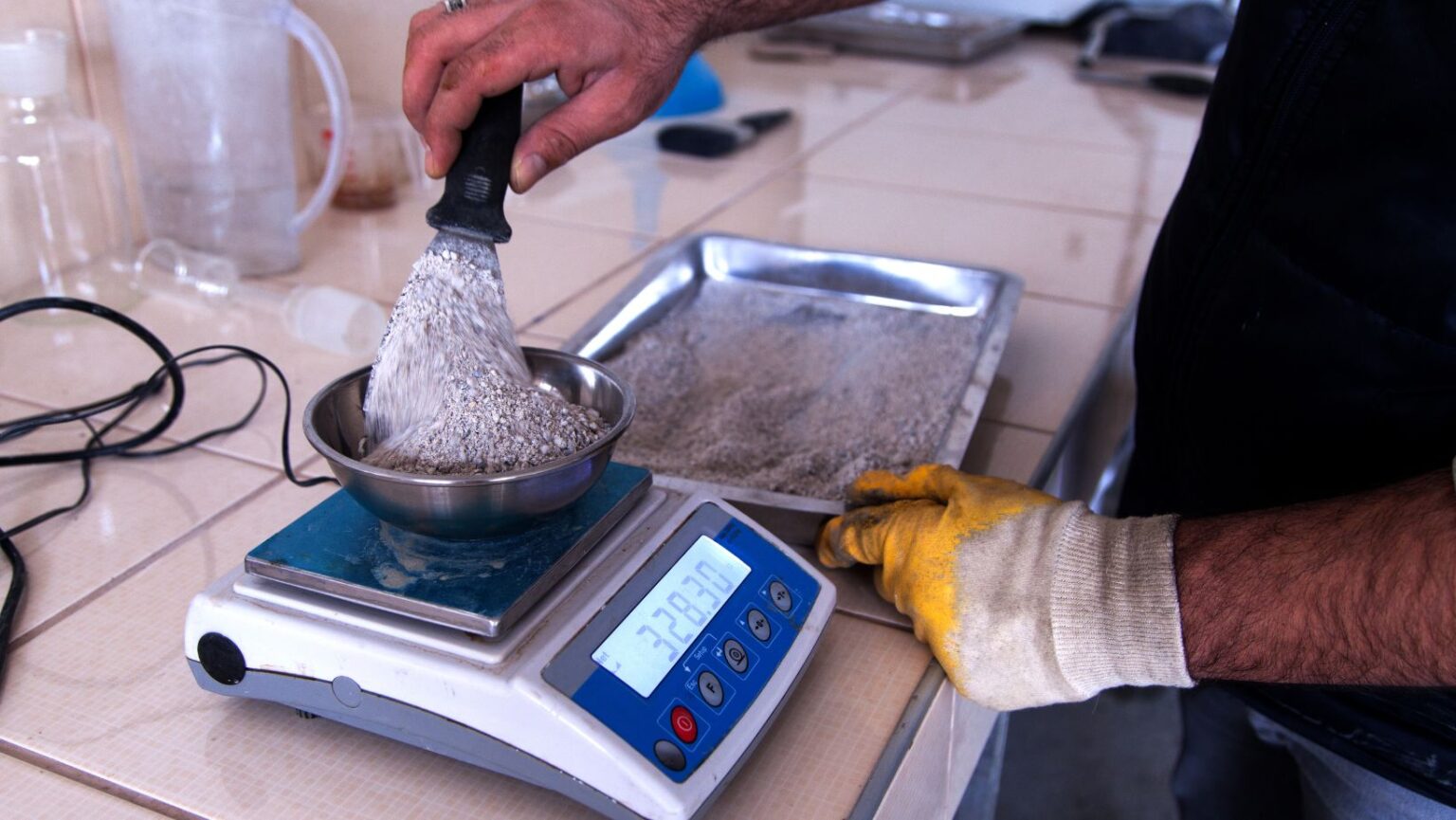 Why Custom Load Cells Are Key to Precision Weighing Needs - Lapwinglabs