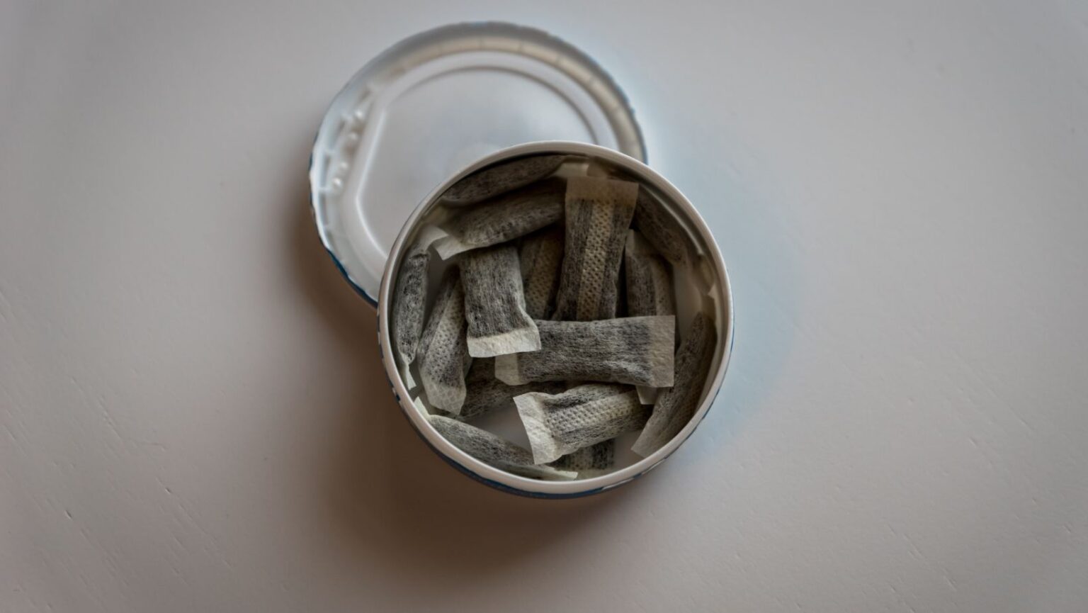 Exploring the Rise of Snus in Lithuania - https//lapwinglabs.com