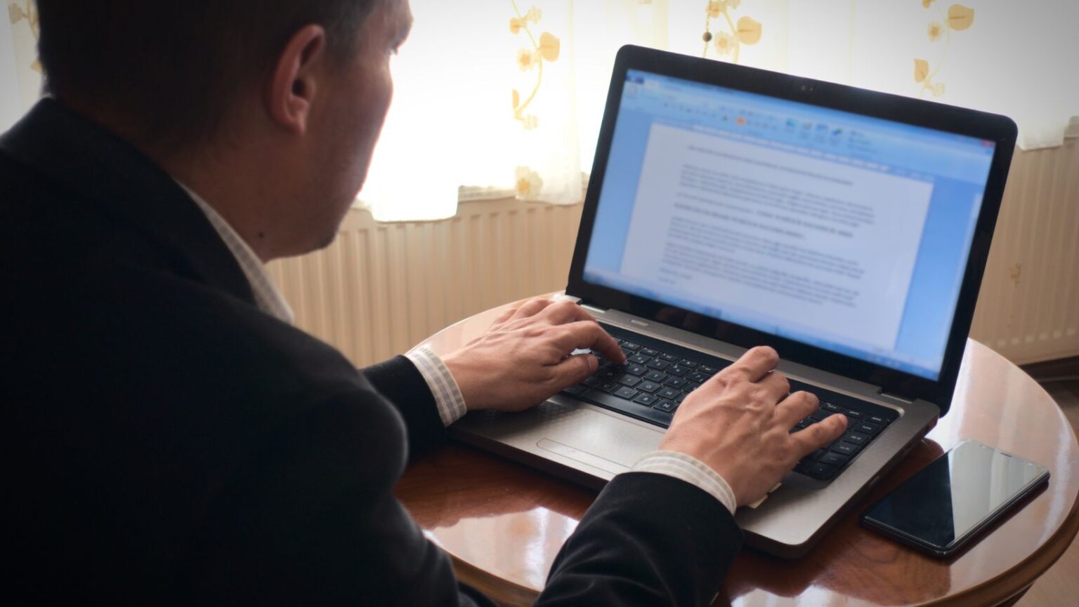 How to Write Essays That Pass AI Detection: A Student's Guide - https ...